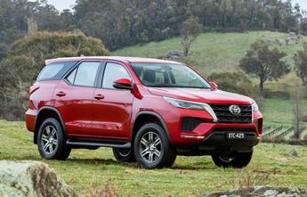 Toyota Fortuner Gxl 2026 Price & Specs | CarsGuide